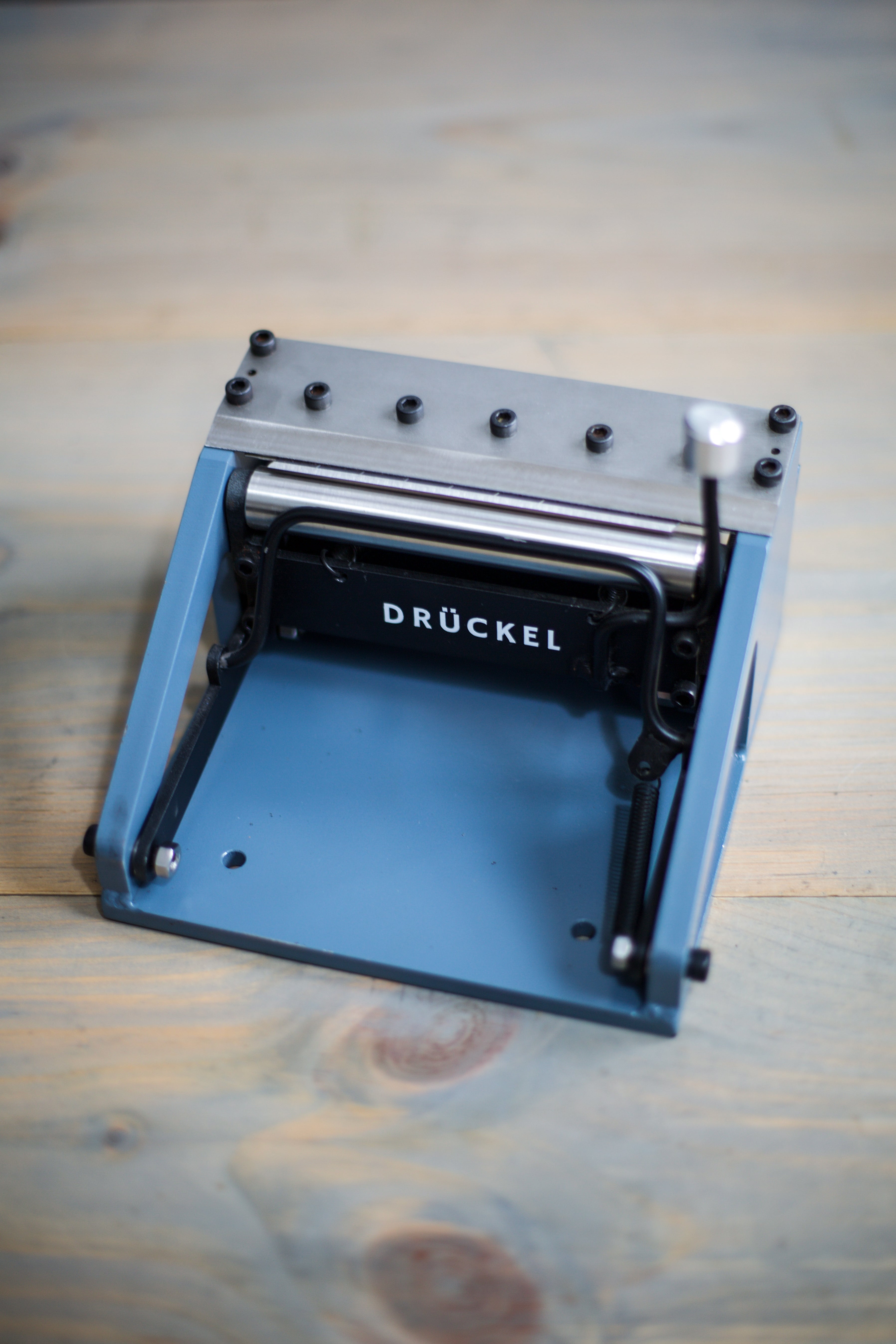 MANUAL SPLITTER FROM DRUCKEL TOOLS – Uncle Jack Handmade